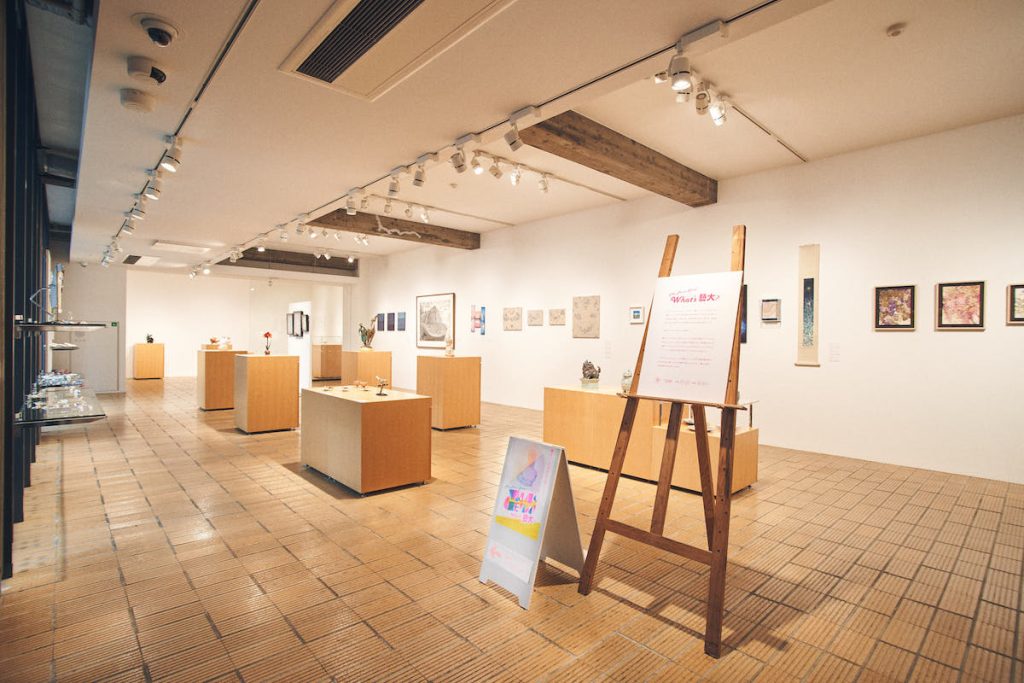 大賞受賞作家の新作が一堂に！写真で見る企画展「The Prize Show！～What’s 藝大？～」前期 | 藝大アートプラザ