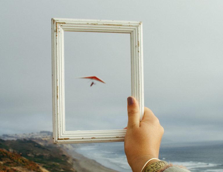 どうして絵には額縁をつけるの？額縁の歴史を知れば絵画は10倍おもしろい！ | 藝大アートプラザ